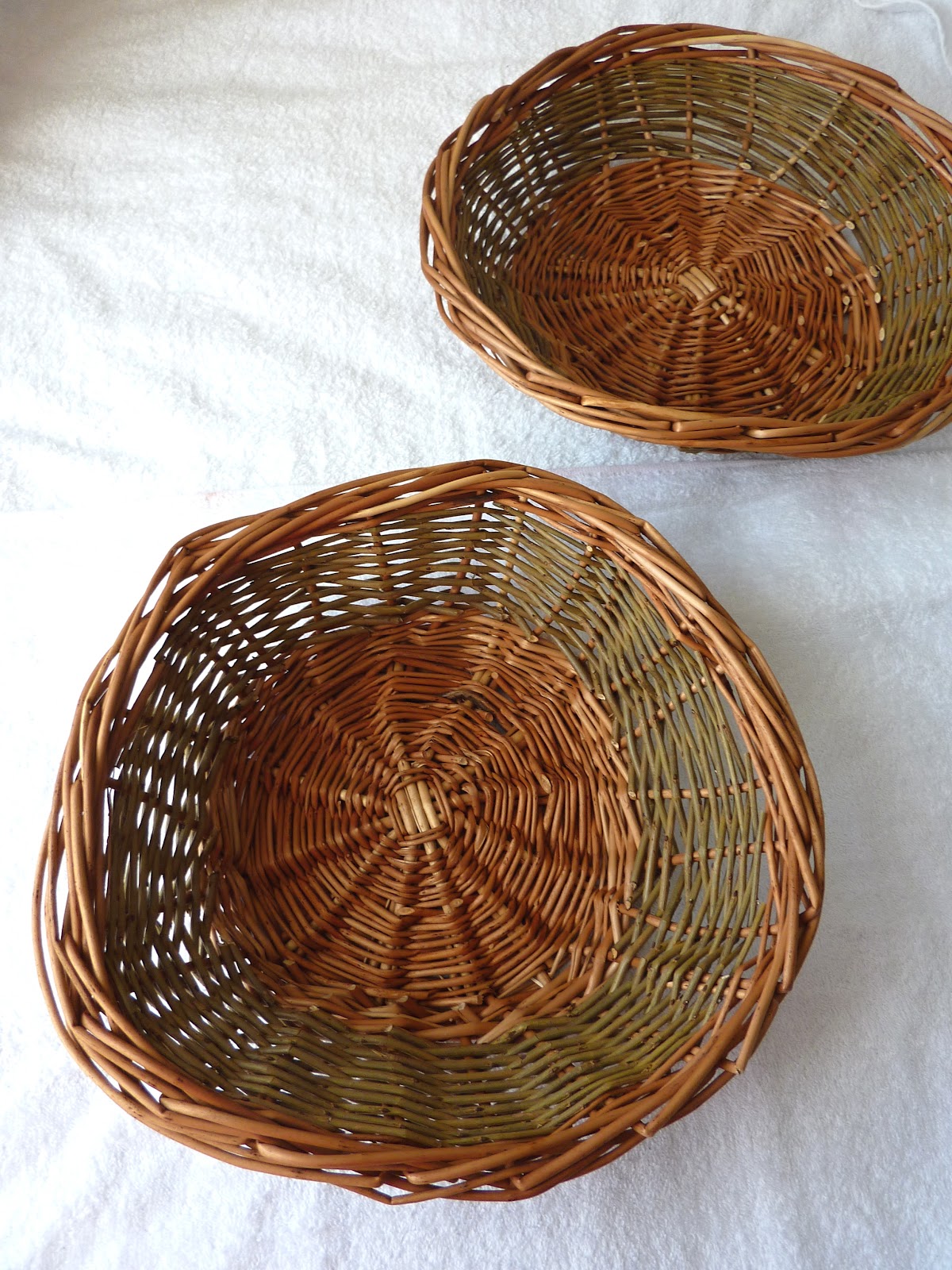 Weaving baskets - Hardybarn Designs