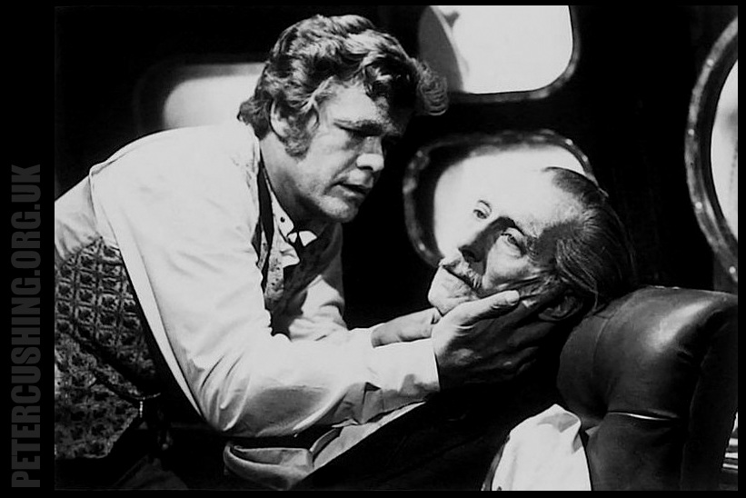 PETERCUSHINGBLOG.BLOGSPOT.COM (PCASUK): PETER CUSHING CAROLINE MUNRO ...
