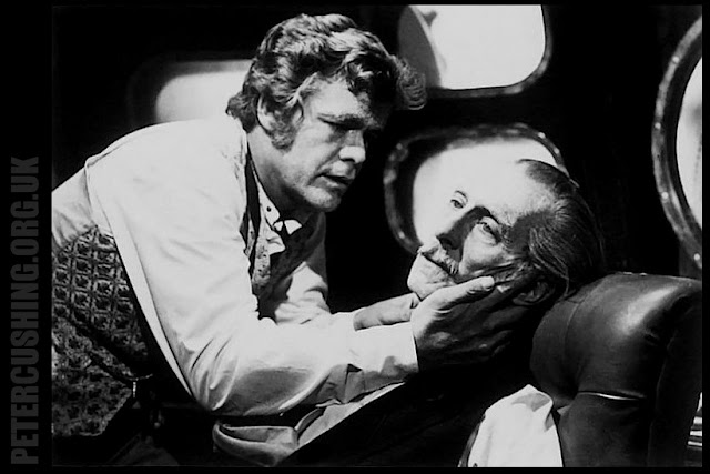 PETERCUSHINGBLOG.BLOGSPOT.COM (PCASUK): PETER CUSHING CAROLINE MUNRO ...