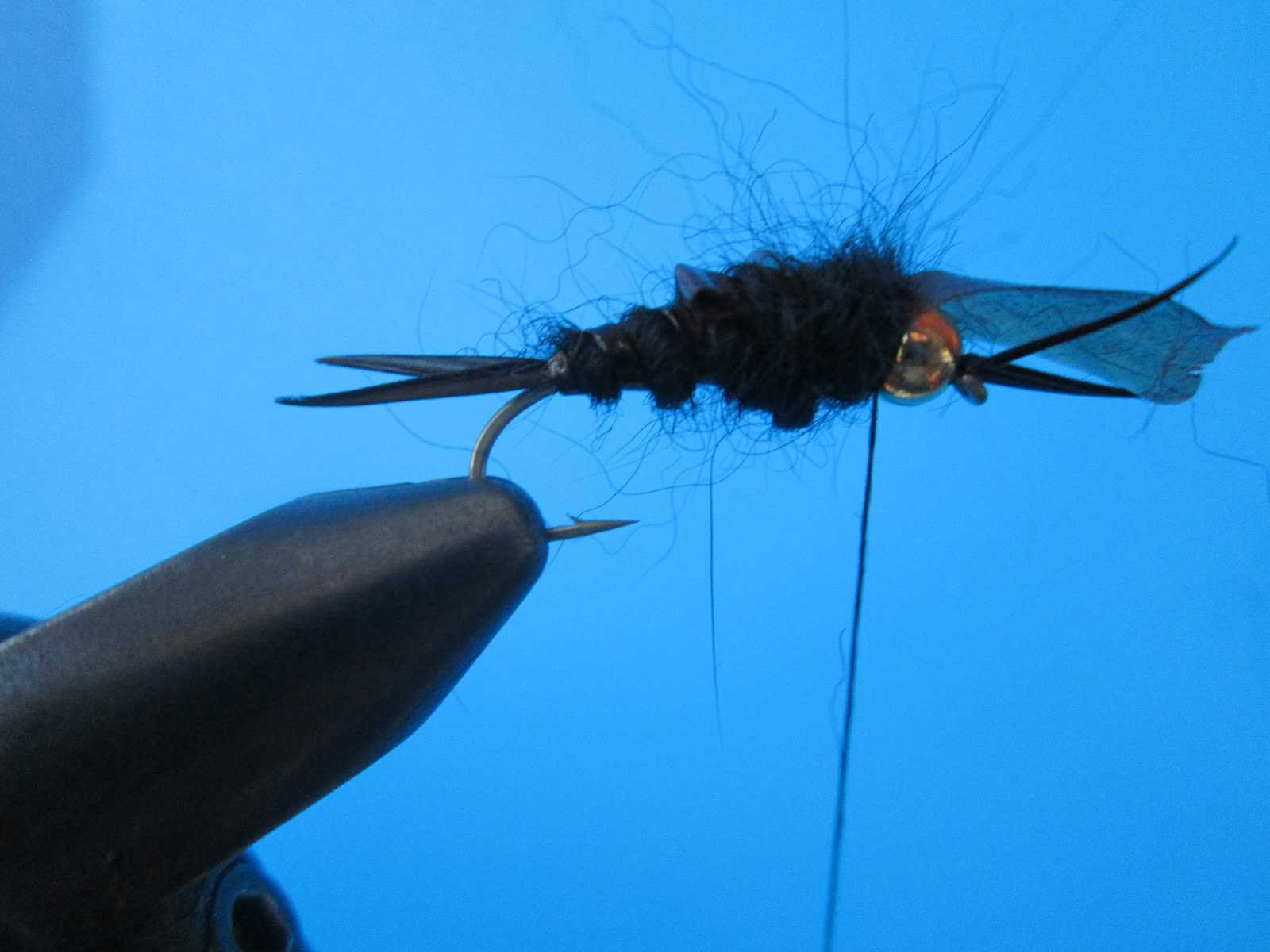 Country Kids on the Fly - Fly Tying: Art's Black Stone