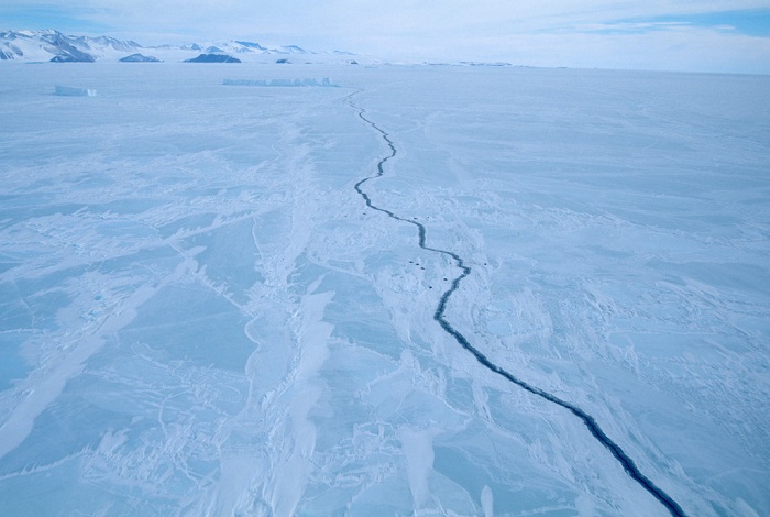 One Of Antarctica's Biggest Ice Shelves Are Huge Crack Is Spreading.