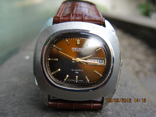jam & watch: Seiko 7006-5000 - Brown Dial (Sold)
