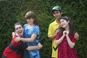 The Suburban - Mike Cohen: 17/07/2011 - 24/07/2011