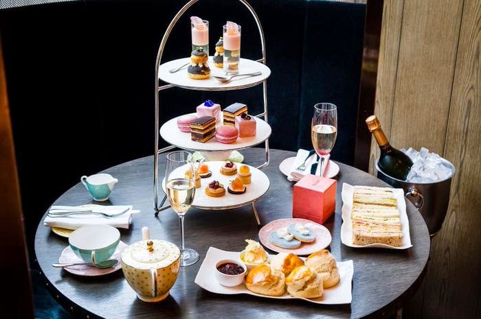Kate and Chelsie: Marie Antoinette Afternoon Tea, Pont St at Belgraves ...