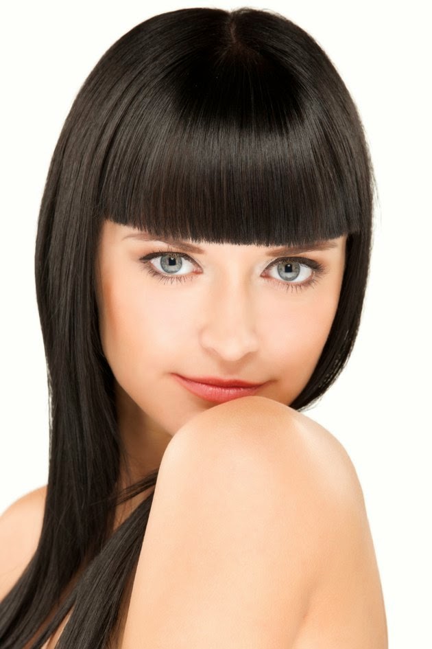 Pelo liso con flequillo