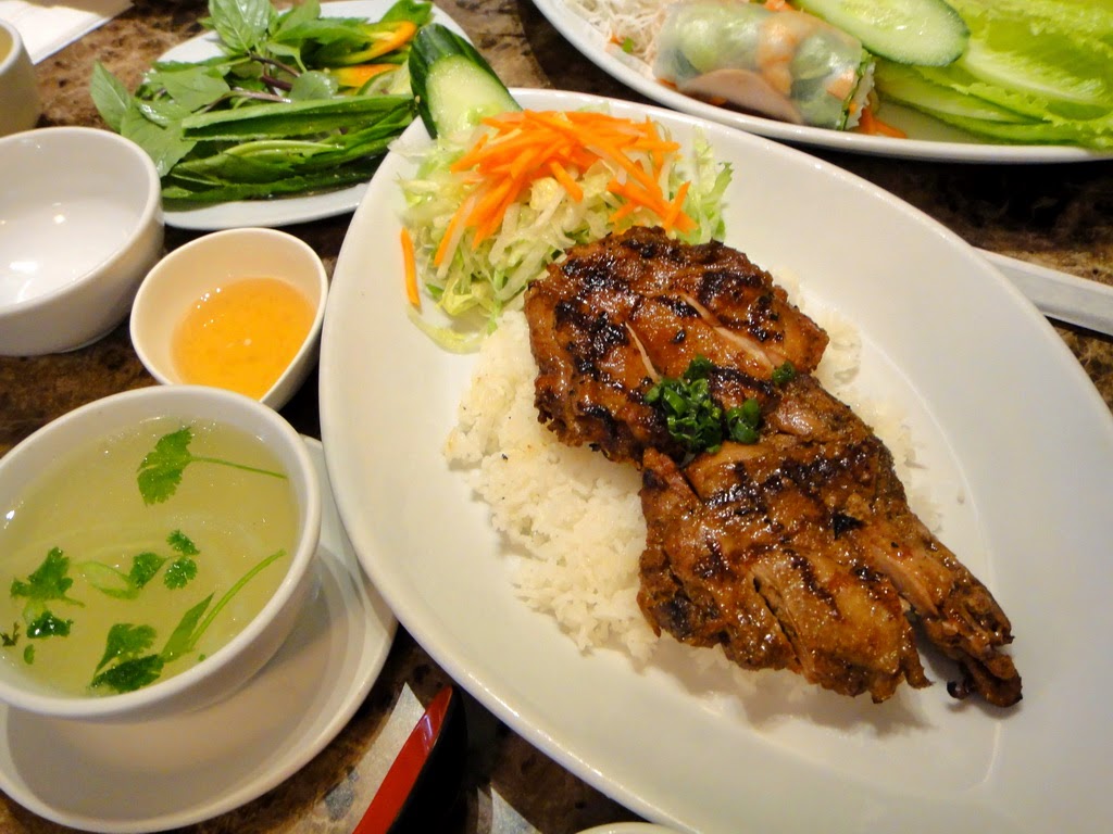 Sunny 飲飲食食: Le Petit Saigon 小小西貢越南餐廳 (十分整潔的越南餐廳)