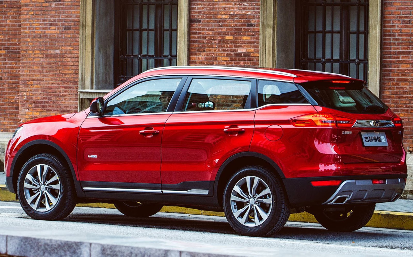 Geely Atlas: o SUV médio para concorrer com o Tiggo 7