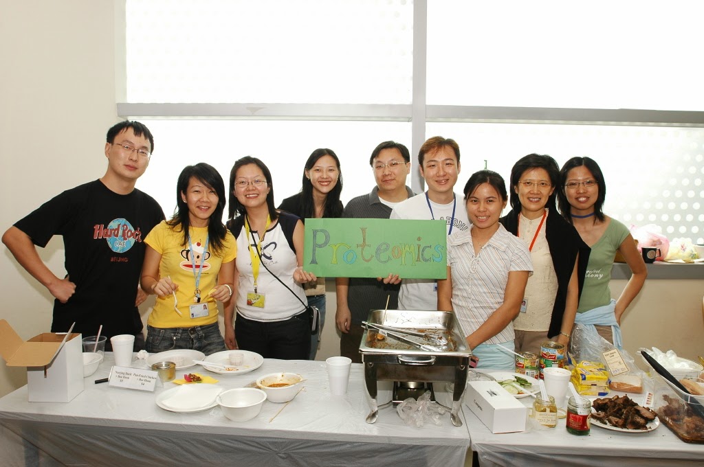 연구소 자선파티 (Charity Party) | the Great World Meson