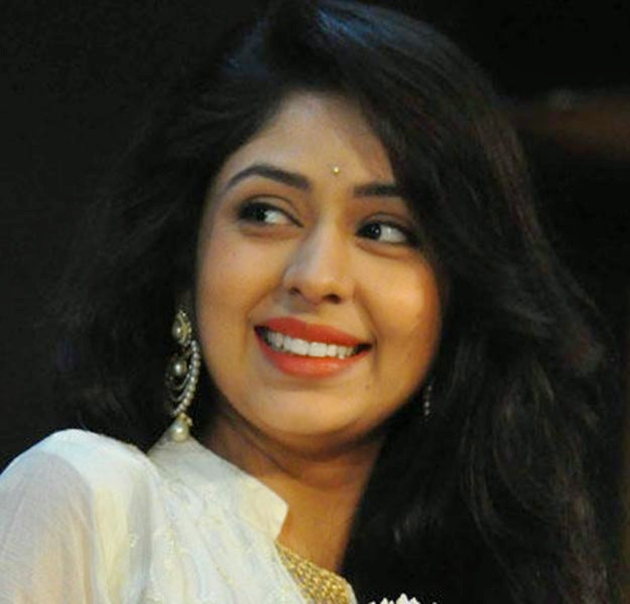 Beautiful Neha Sargam Images HD Wallpaper - all 4u wallpaper