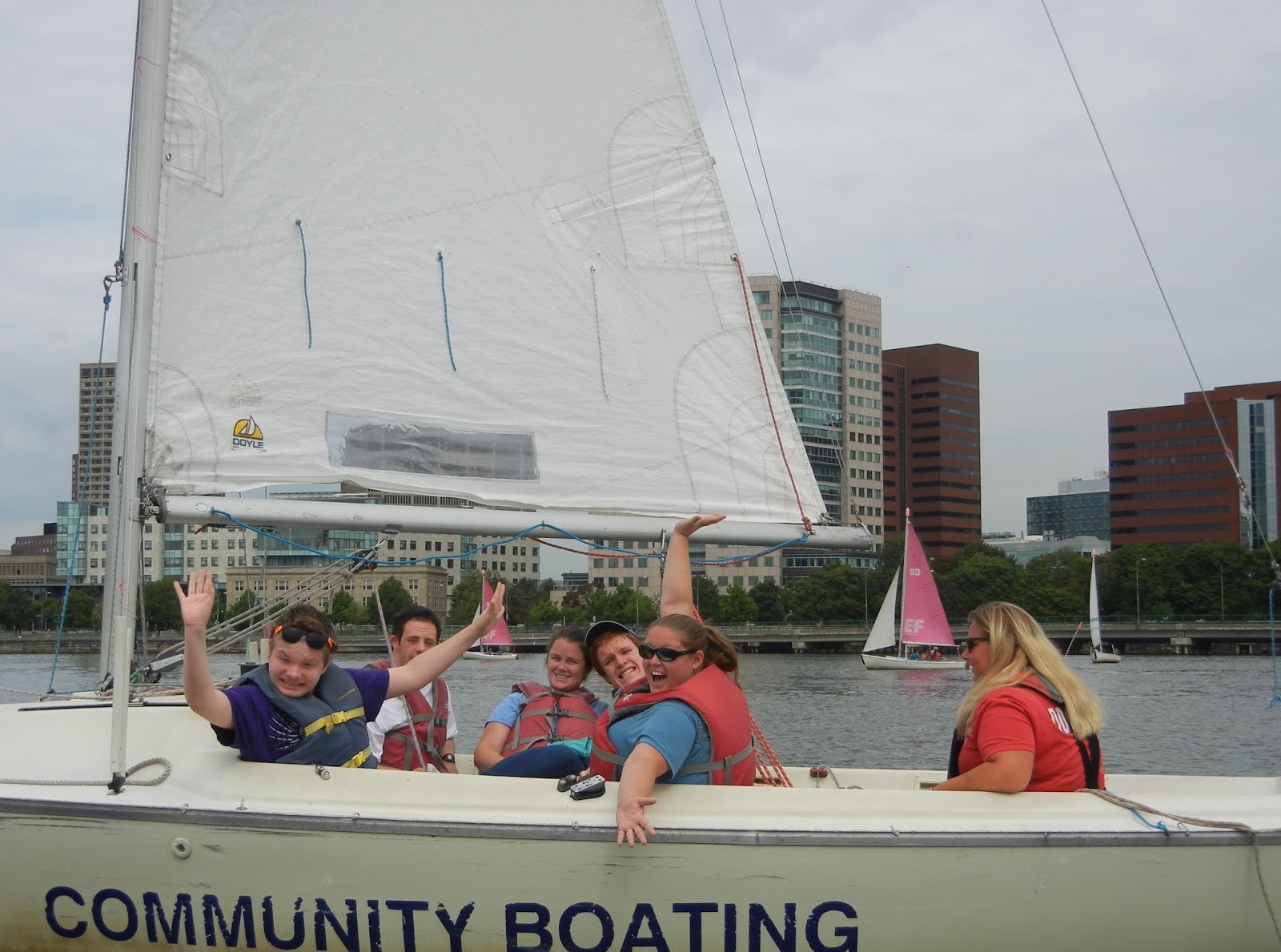 Everyone Outdoors: Set Sail with Community Boating This Fall!