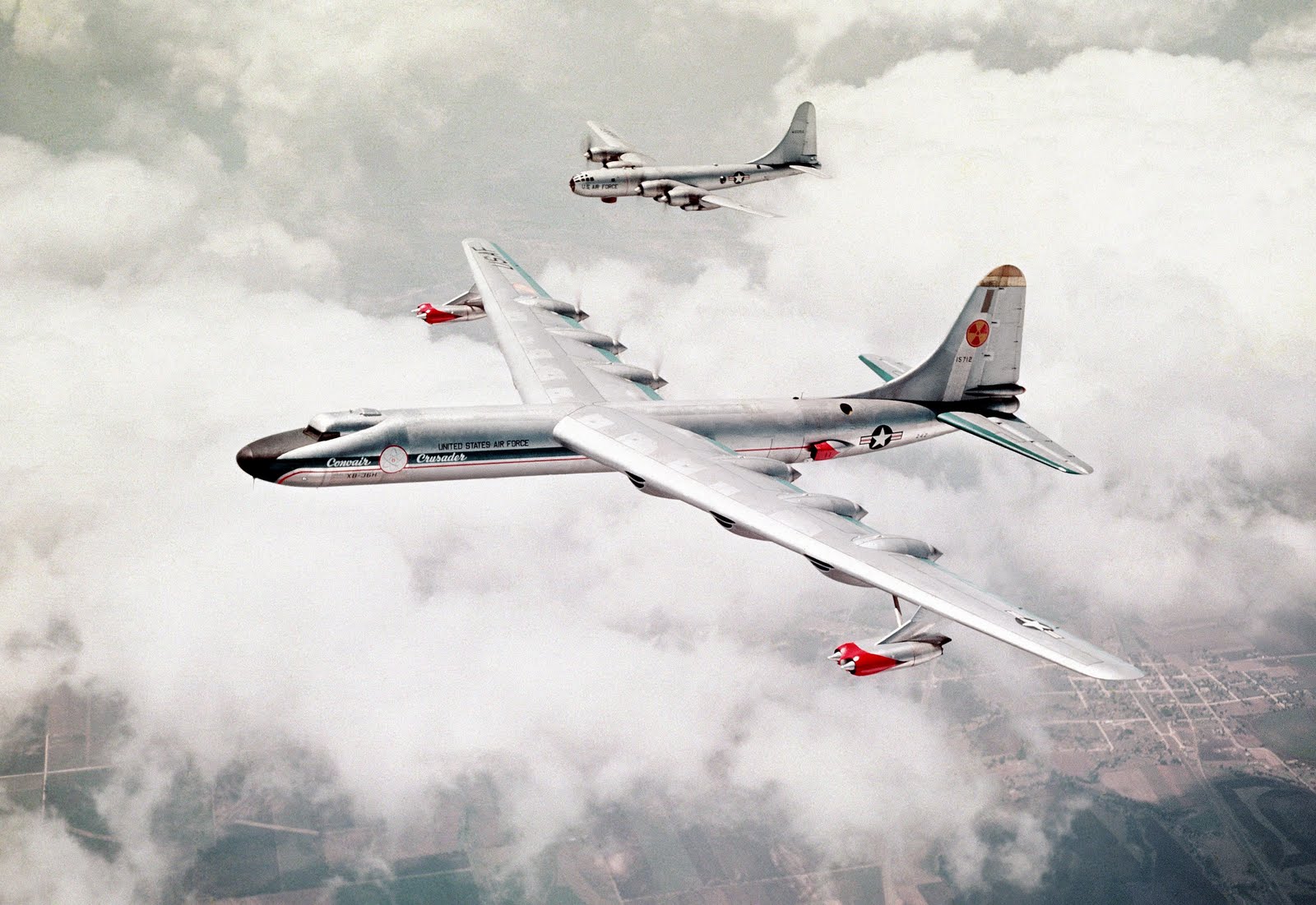 Asas de metal: NB-36 Peacemaker