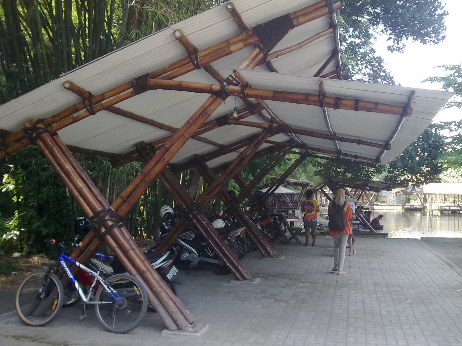 GARASI Studio: Mengenal Lebih Dekat Struktur Bambu