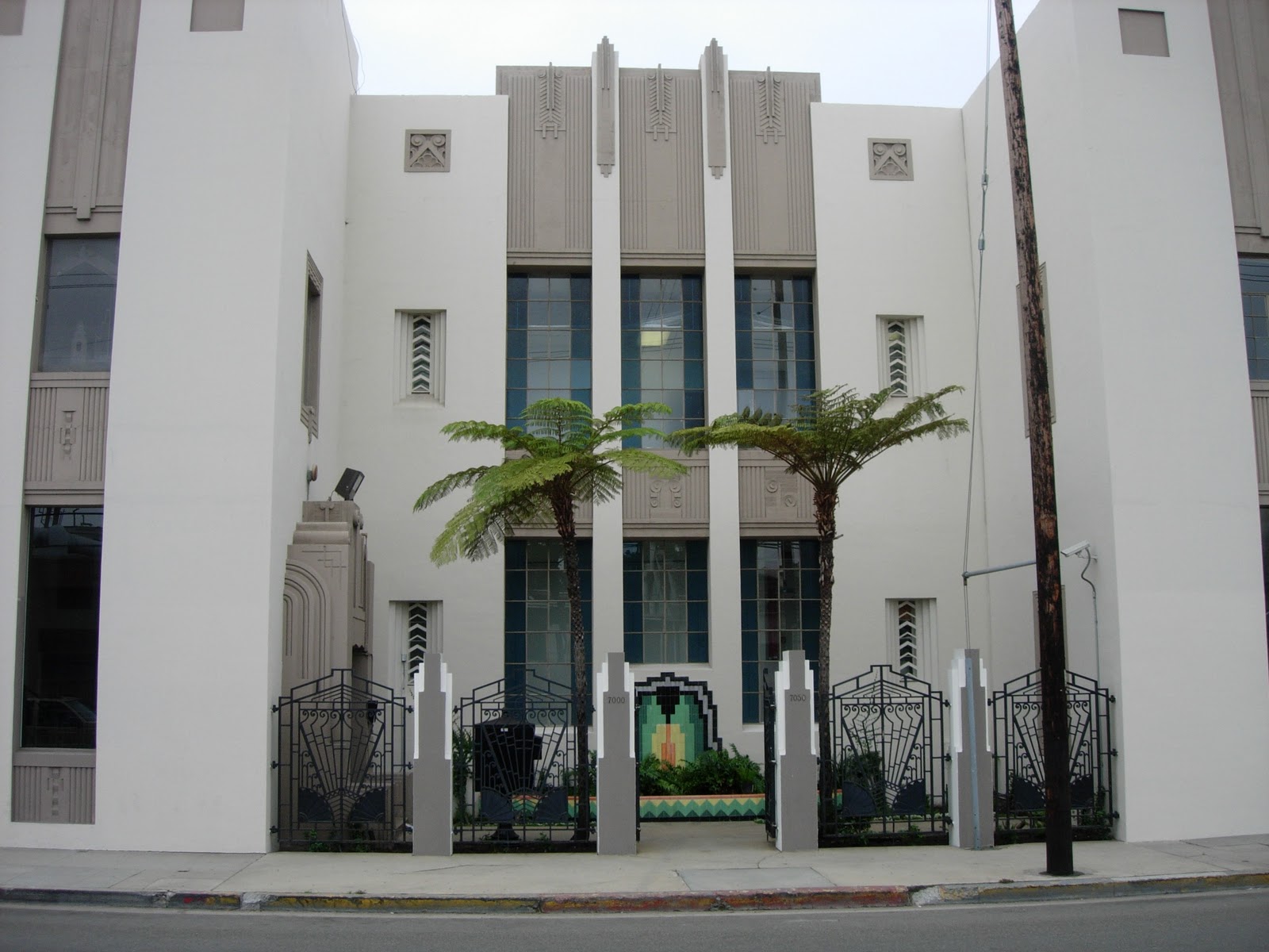 Dear Old Hollywood: Howard Hughes Headquarters