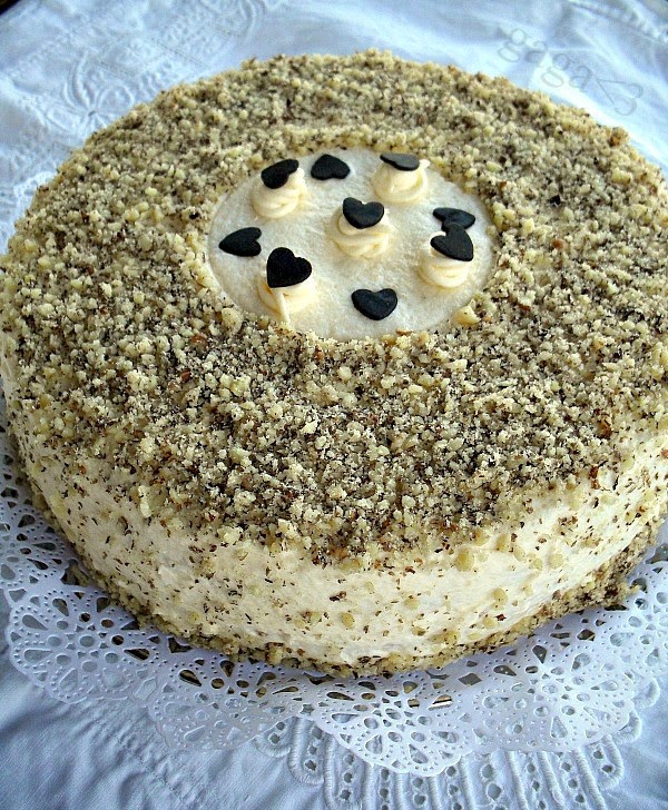 Gaga u kujni: Torta "ruska salata"