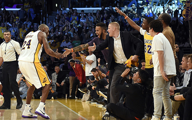 Kobe Hits 3-Pointer, Gives Dap to Paris Train Attack Heroes (Video ...