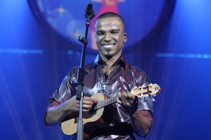 AGBNews - Rosely Rodrigues: Alexandre Pires conversa com AGBNews