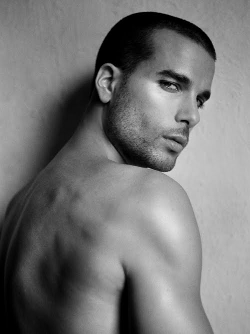 L'Homme du Jour: JAMES GUARDINO
