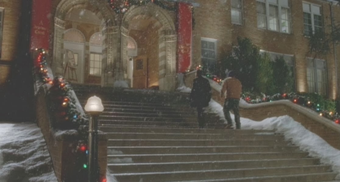 Filming Locations of Chicago and Los Angeles: Surviving Christmas