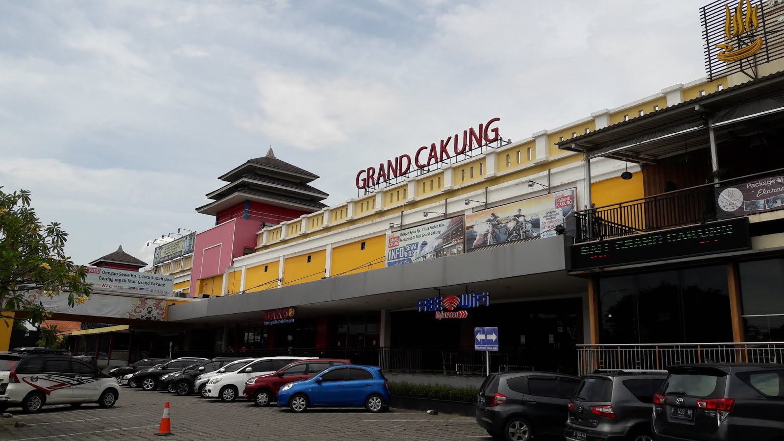 Advertising Indonesia: Profil Grand Cakung Jakarta Timur