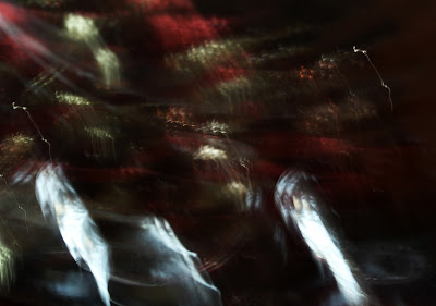 Arq. Myriam Mahiques´art: Souls escaping from the wild fires. Almas ...