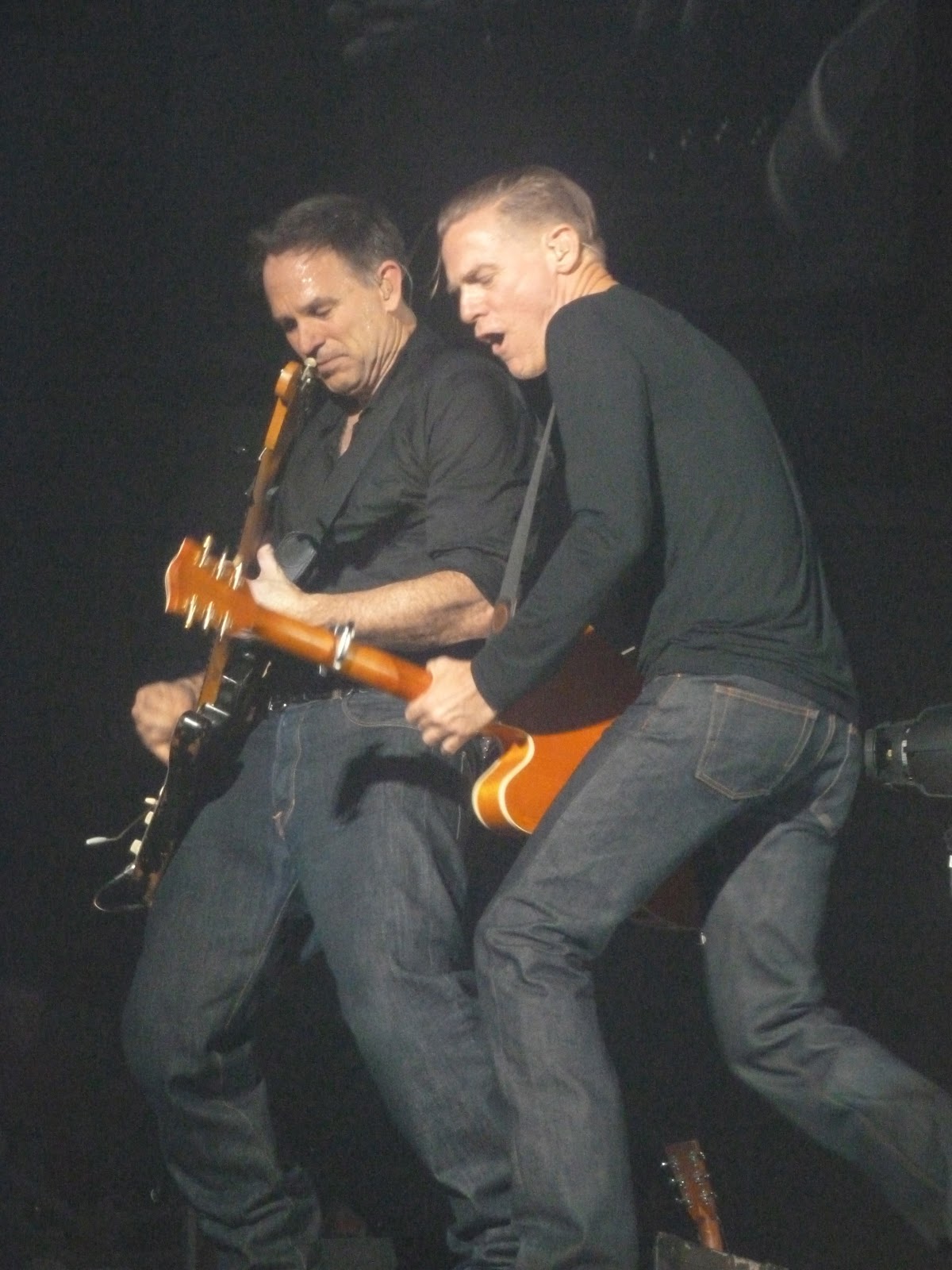 Addicted to the Lights and the Sounds: Bryan Adams at the K-Rock Centre ...