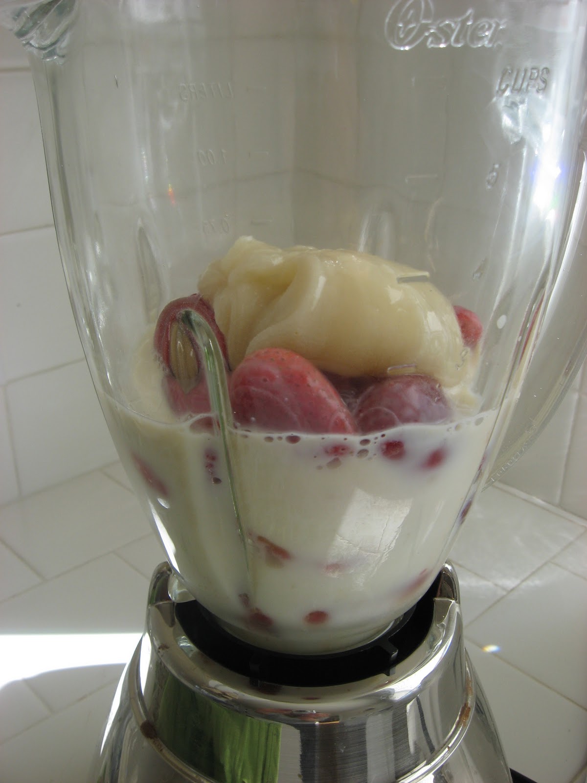 SUPER FOODS: Strawberry Shake- Medium Syrup