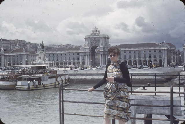 Citizen Grave: Fotos de Ruth Landes em Portugal