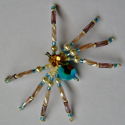 UMI & TSURU: Beaded Spider
