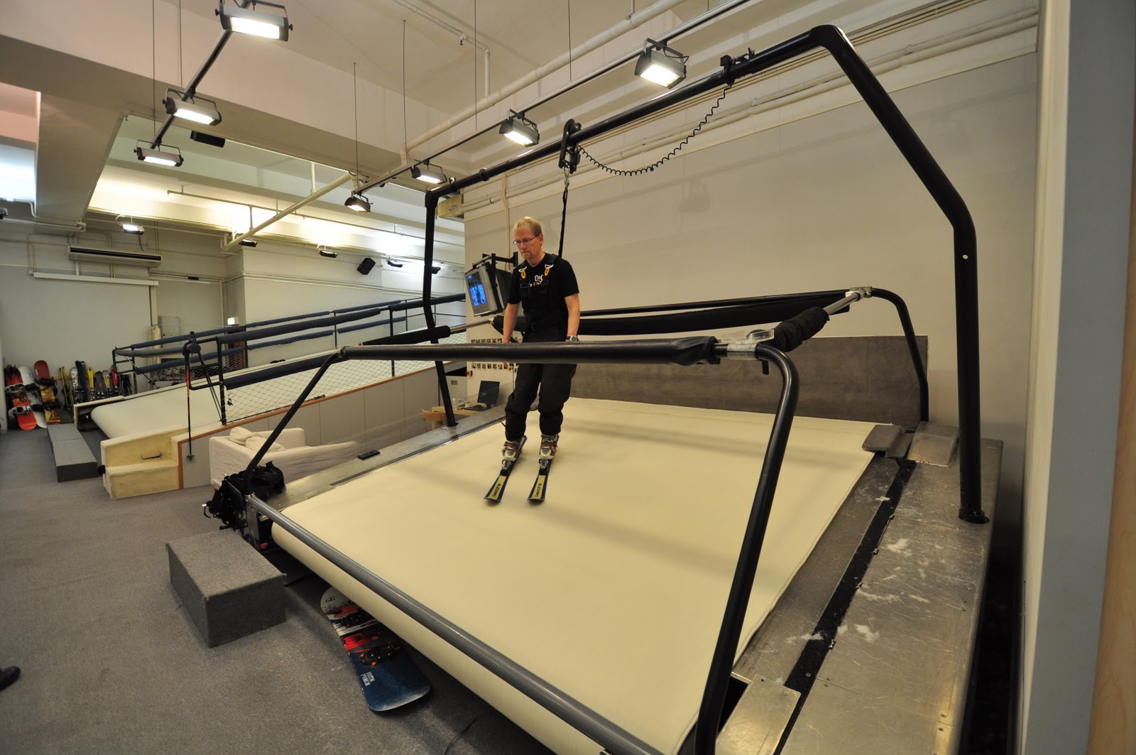 Skiing the Planet: Slope Infinity