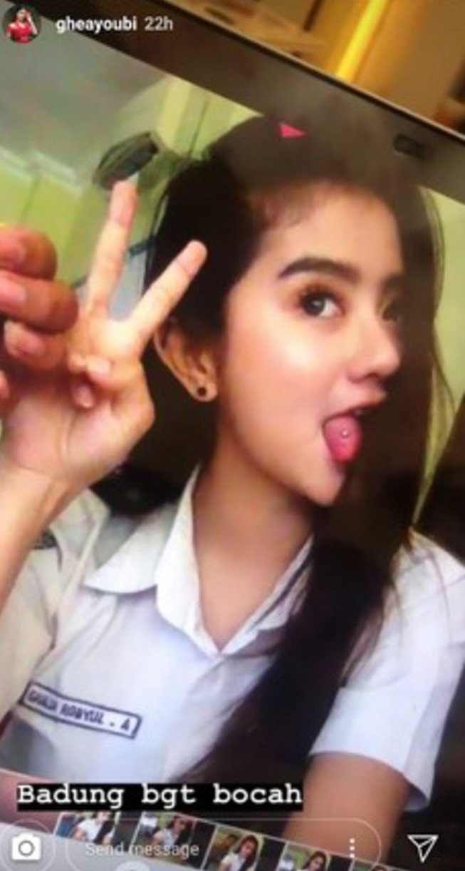 Ghea Youbi Unggah Foto Lamanya