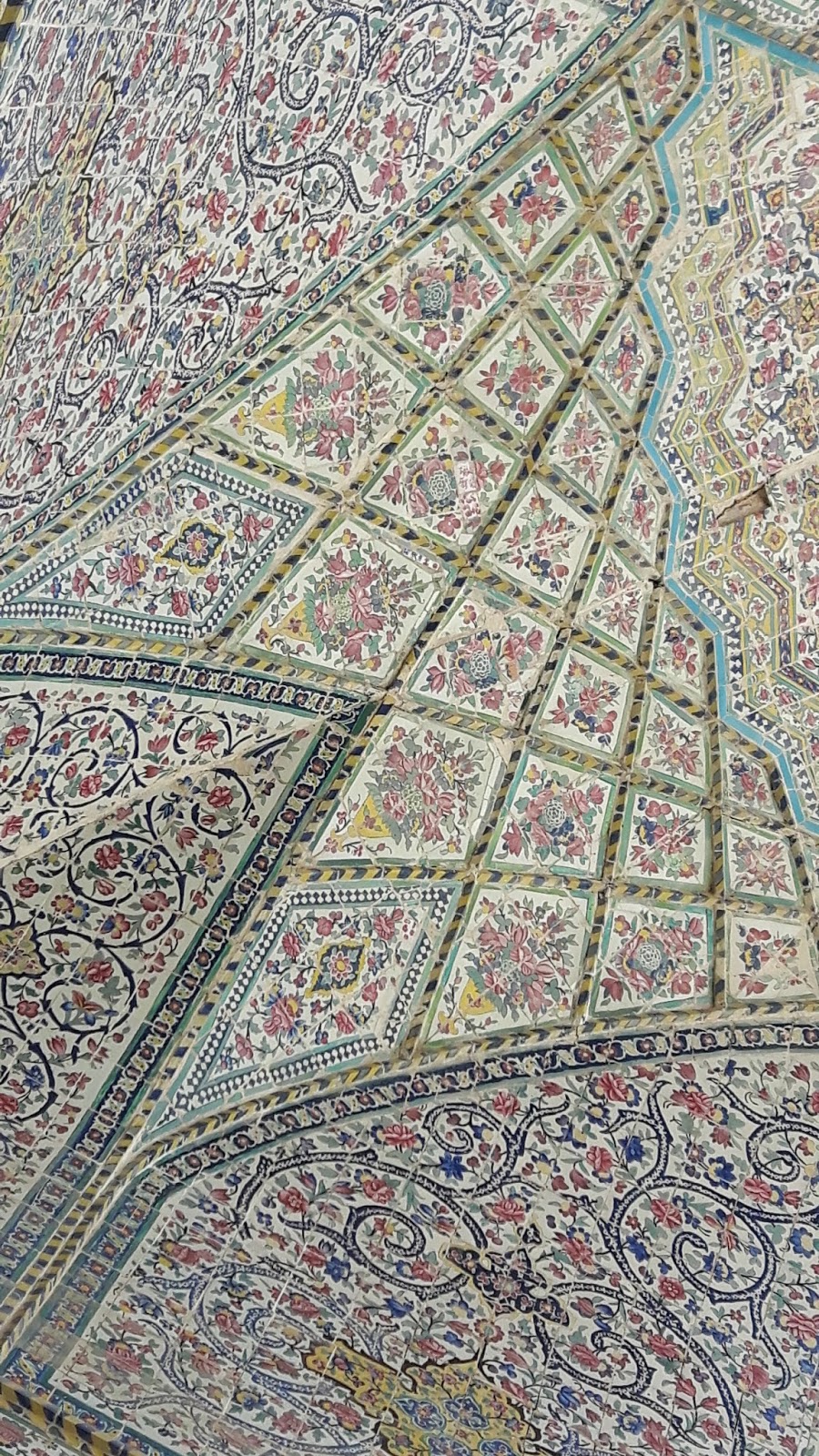 Planete Joce en Iran: Shiraz (2) - Bazar Vakil - Vakil mosque - Arg-e Karim Khan - Caravansérail ...