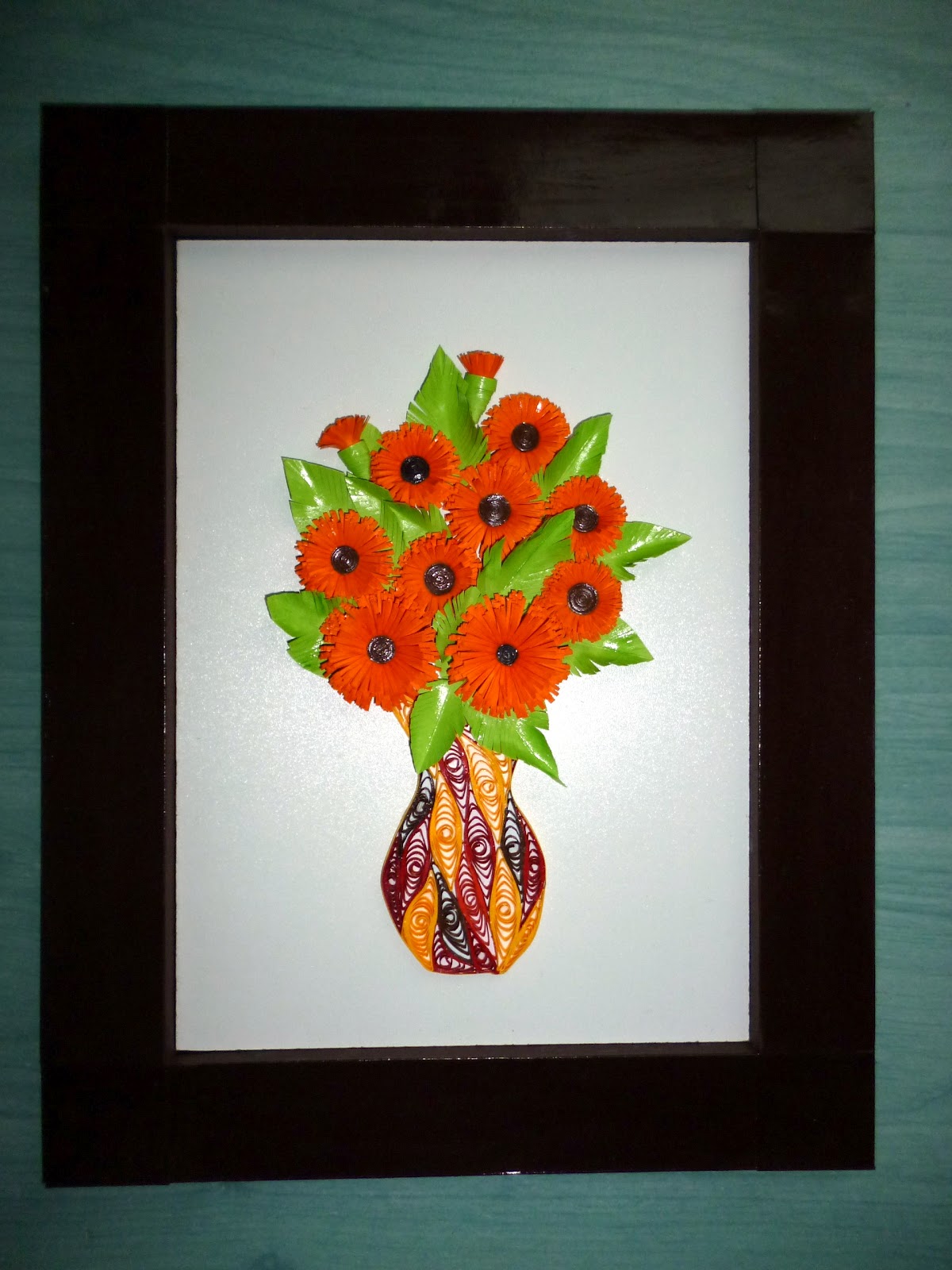 Papírvilág: virágos tabló / wall picture with fringed flowers