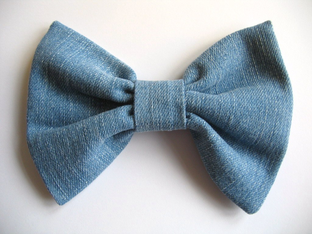 The Craft-Arty Kid (Old blog): Denim Bow