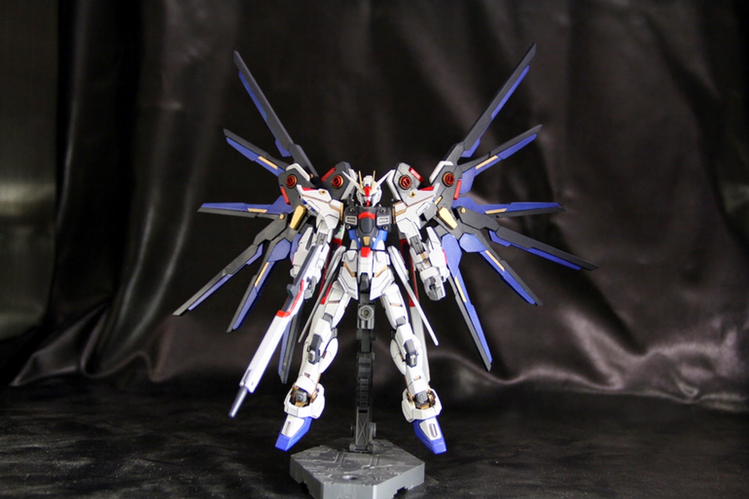Custom Build: HG 1/144 Strike Freedom Gundam