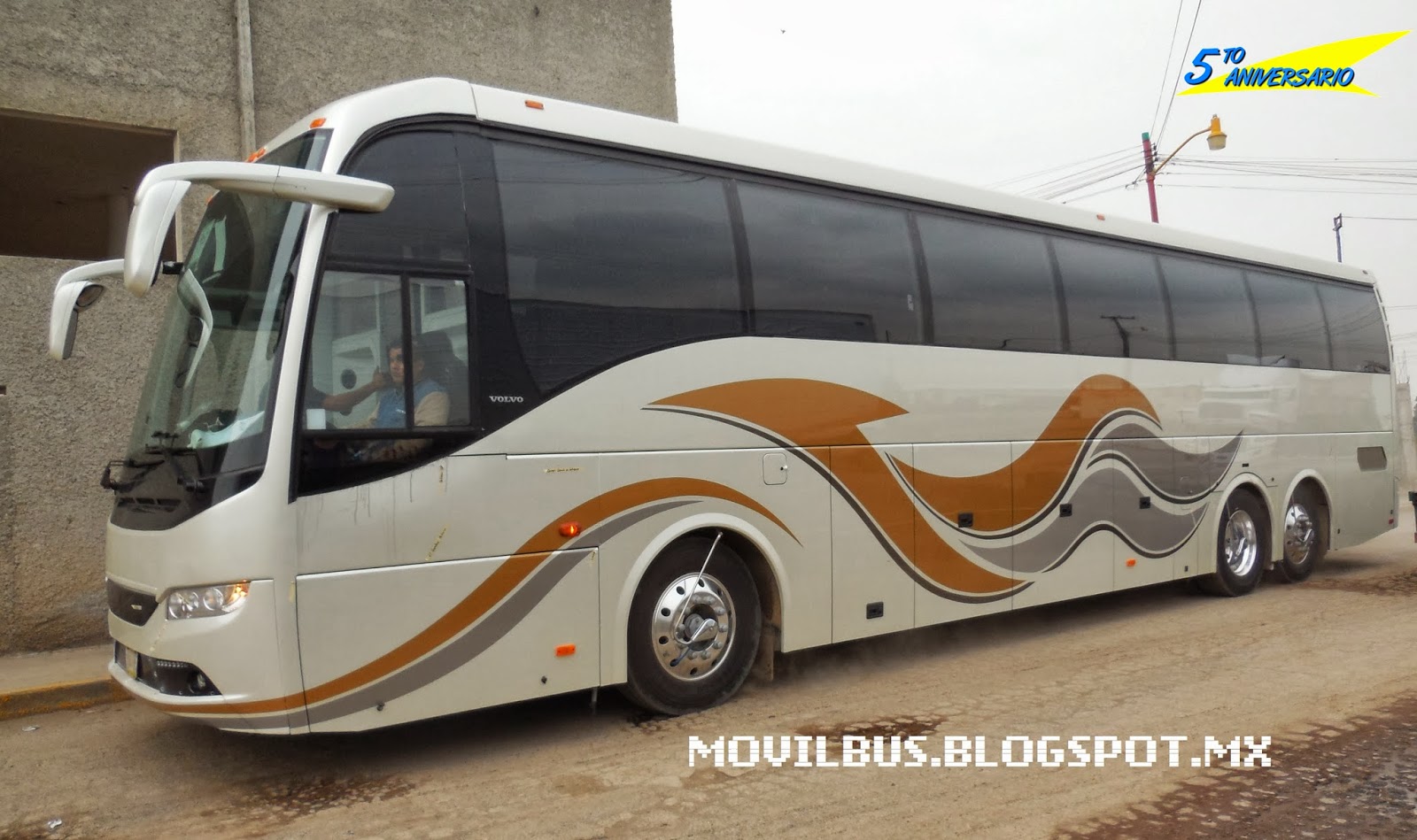 VOLVO 9700 GRAND L