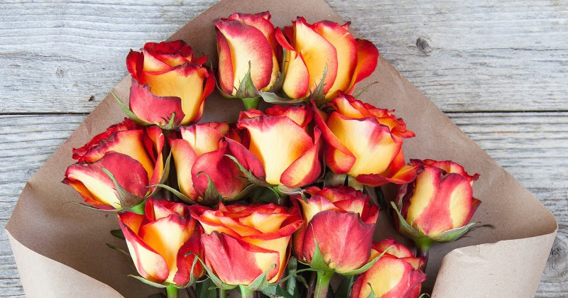 Kari LikeLikes: Flame Rose Bouquet #flowers