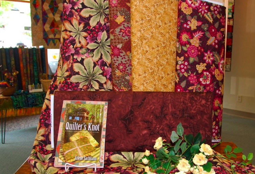 Kona Bay Fabrics Blog: Kona Bay Quilt Shop Customer Display