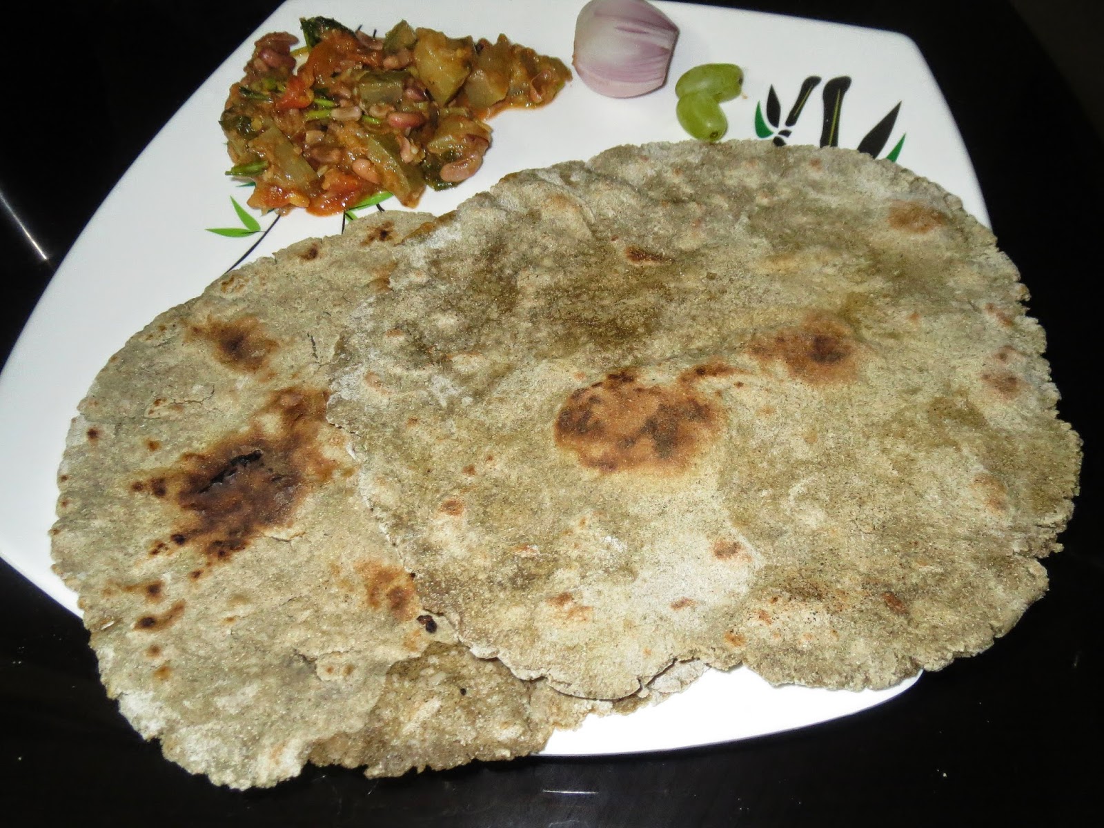 ಅಡಿಗೆ - Adige: Sajje Rotti (Pearl Millet Roti)