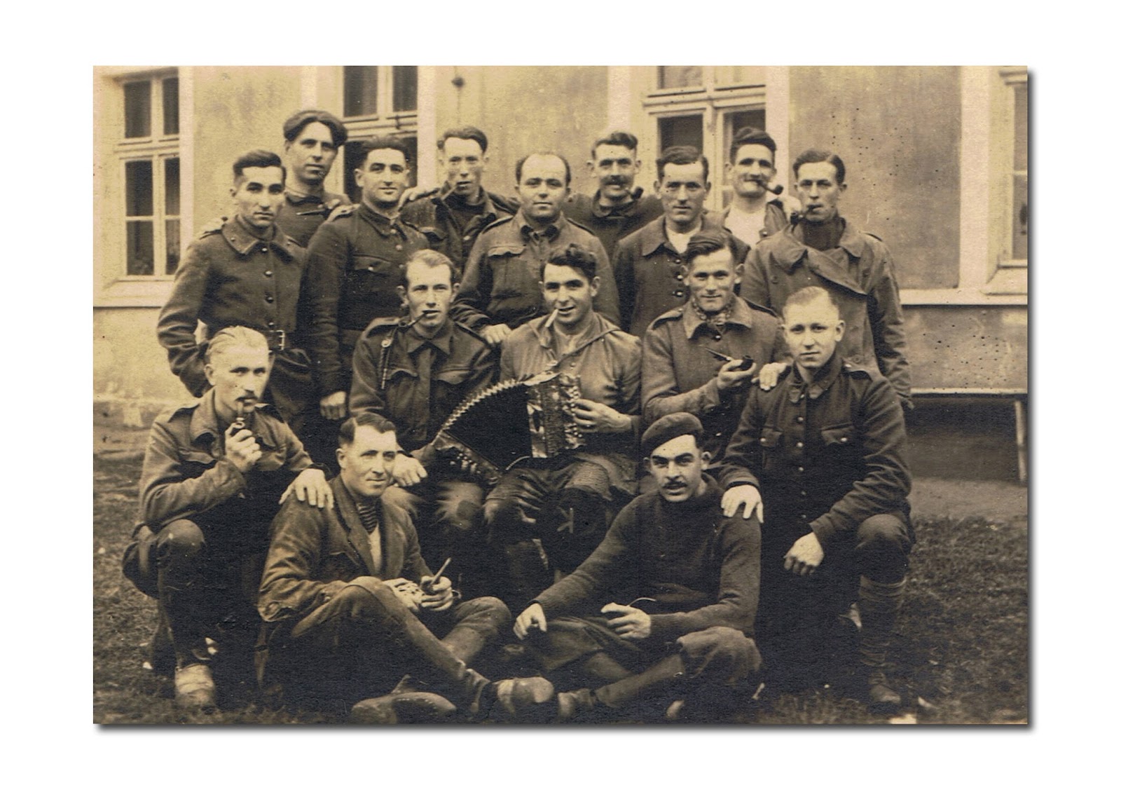 8e Régiment de Zouaves: Les Zouaves en captivité pendant la seconde ...