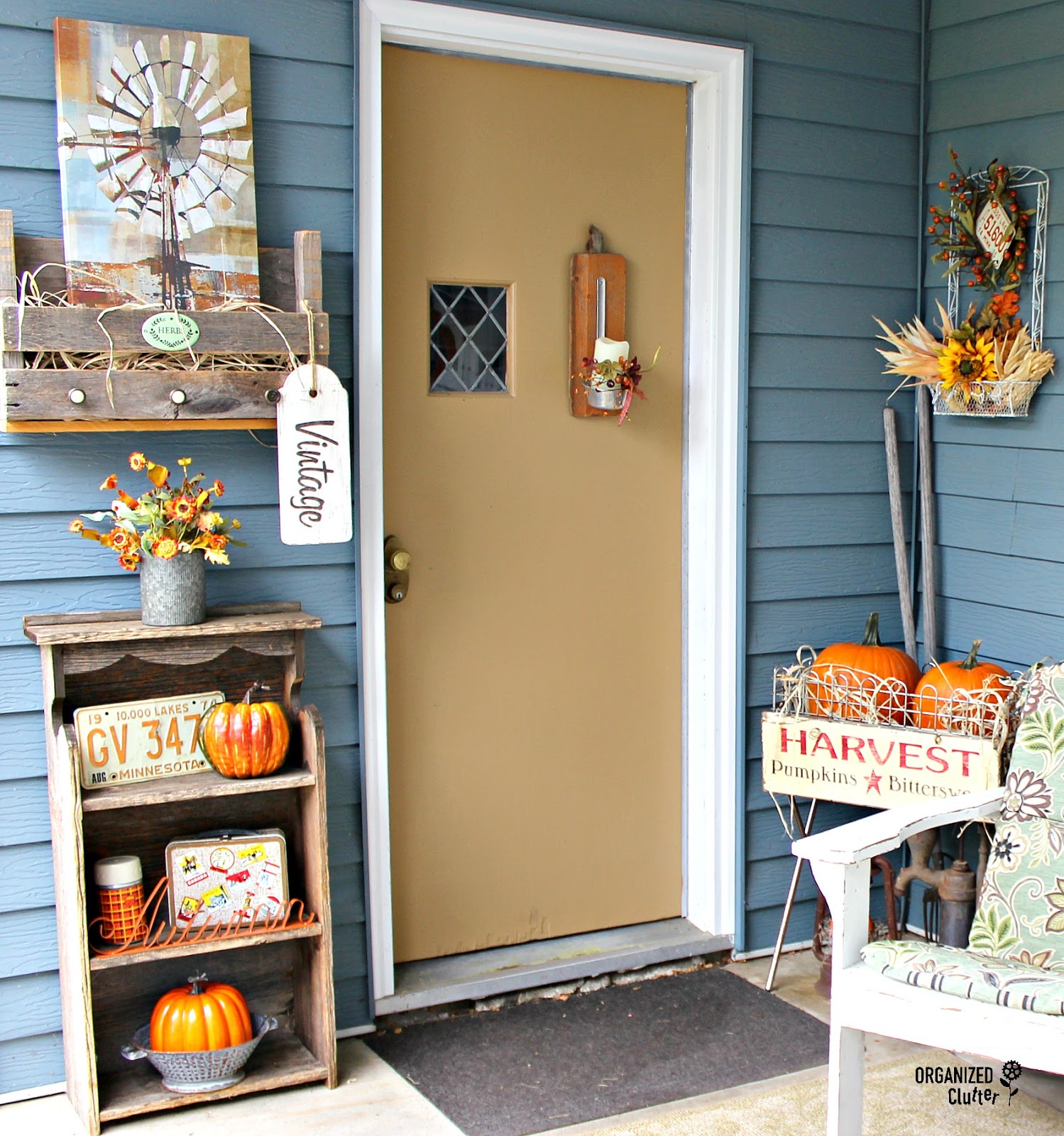 2017 Rustic Fall Covered Patio Decor - Organized Clutter