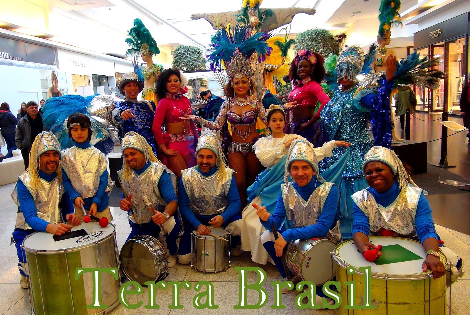 Batucada TERRA BRASIL: Parade