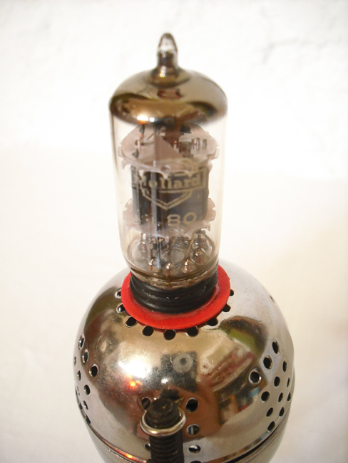 1Unik in Action: Fat Phill & Mean Mully: the robot boxes