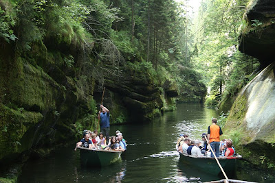 TU I ÓWDZIE: PARK NARODOWY RZEKI KAMIENICE \ KAMENICE RIVER NATIONAL PARK
