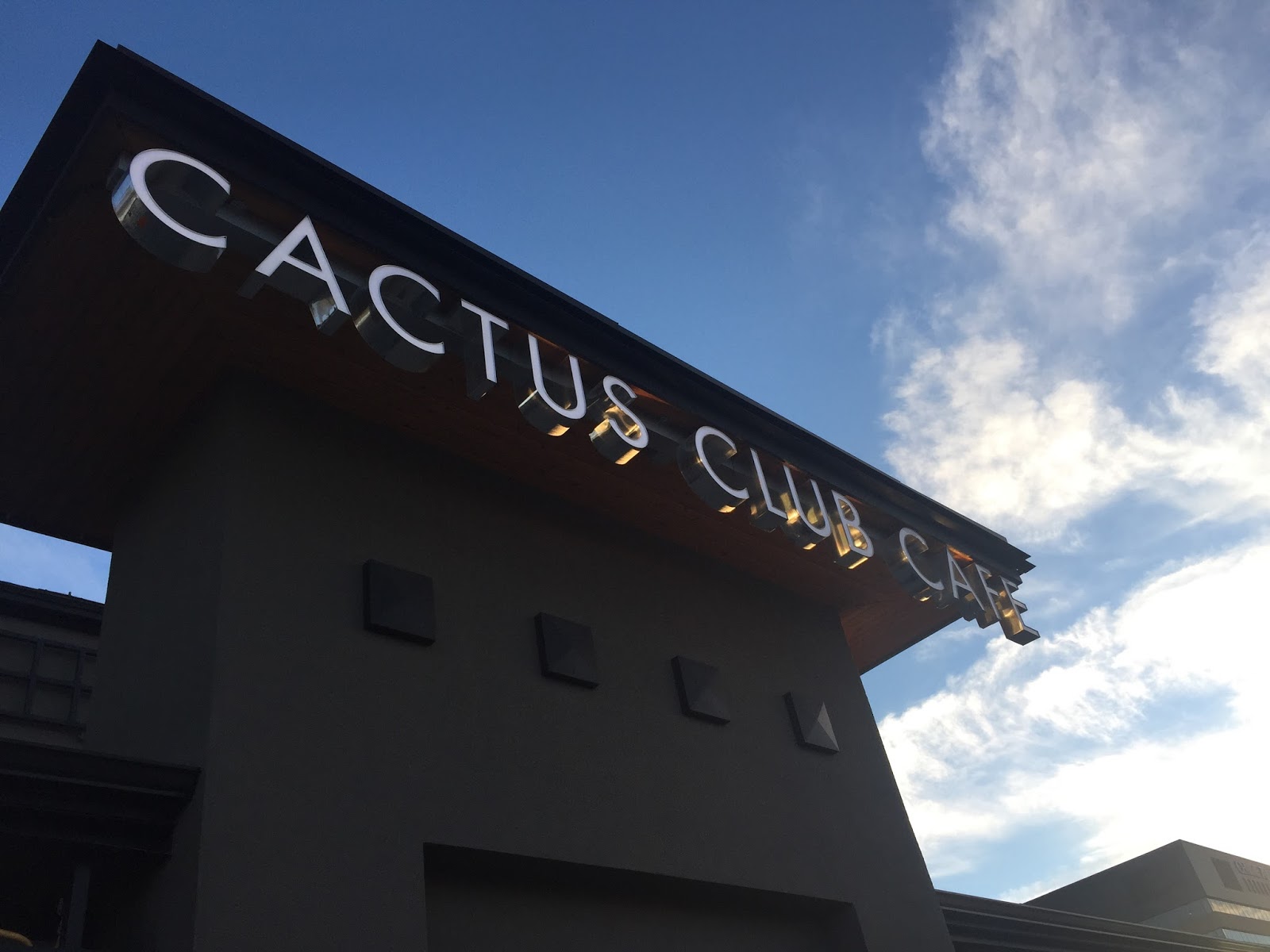 Date Night | Cactus Club Cafe & Calgary Flames