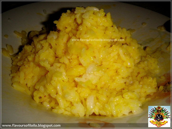 Raw native chicken's egg and hot rice