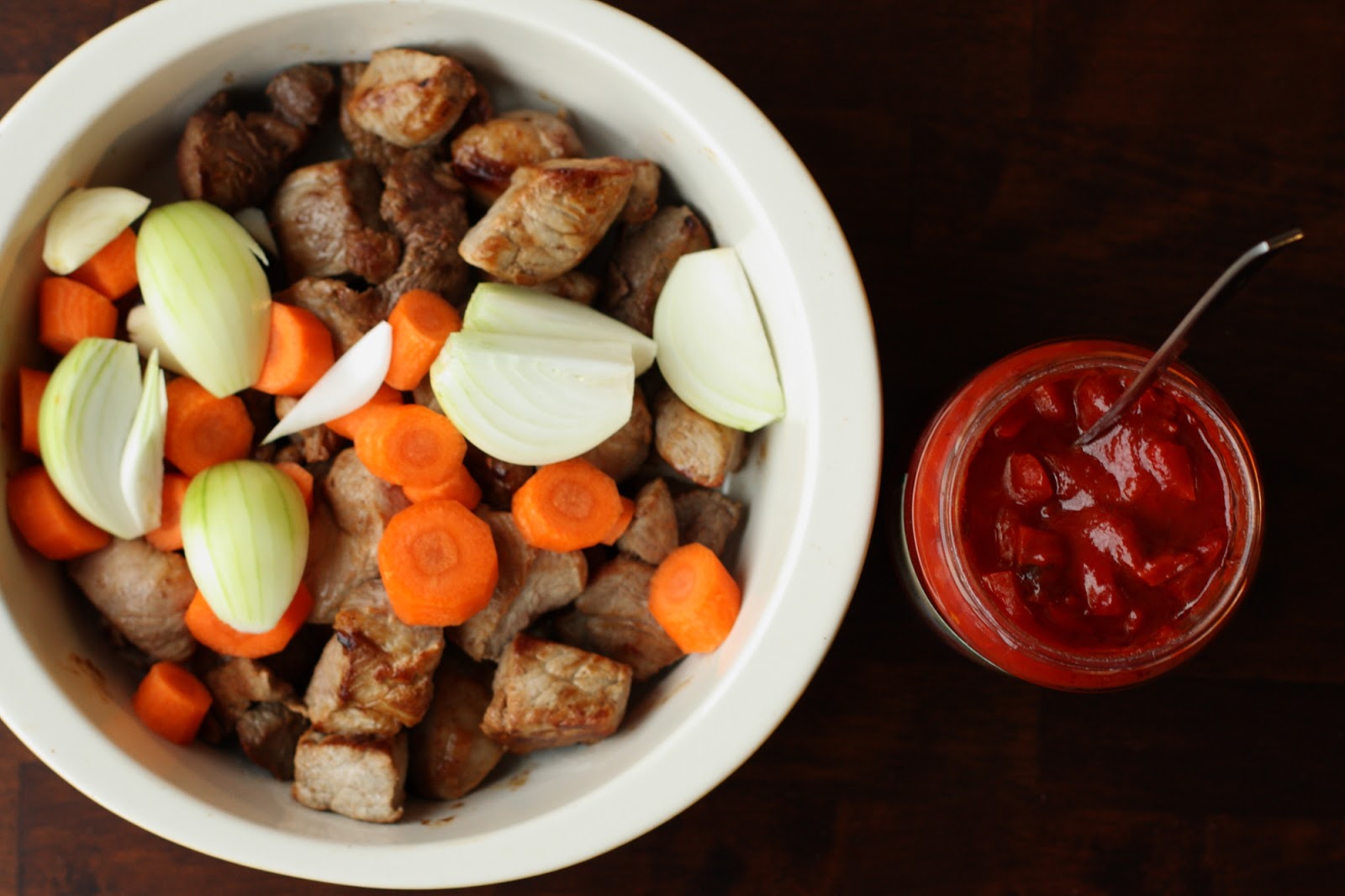 Venäläisen keittiön herkkuja: Paprikainen lihapata gulassi