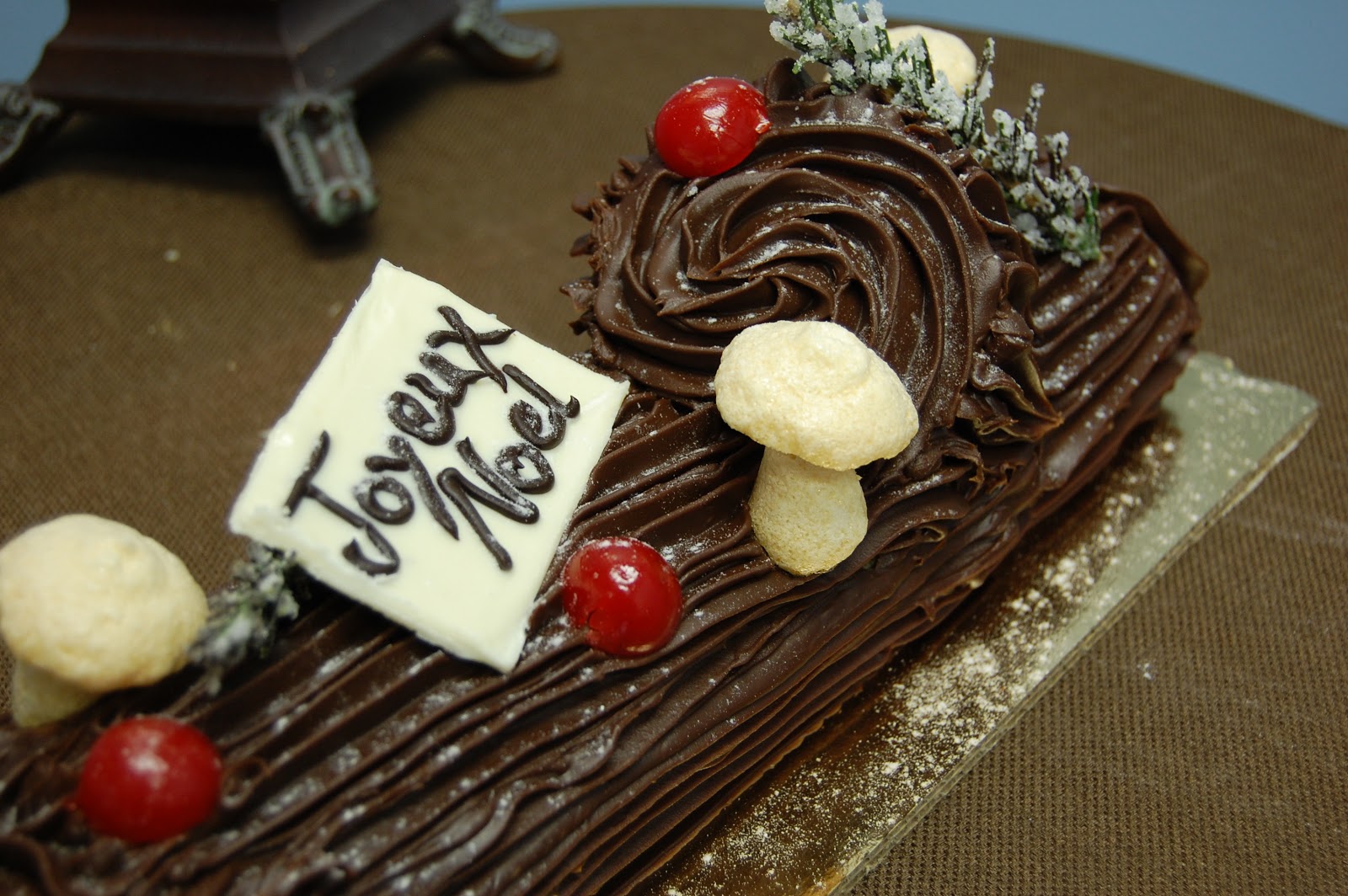 Caietul cu retete vechi si noi: Ornamente culinare. Buturuga de Craciun