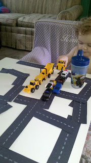 Munchkin and Bean: Construction Paper Roads