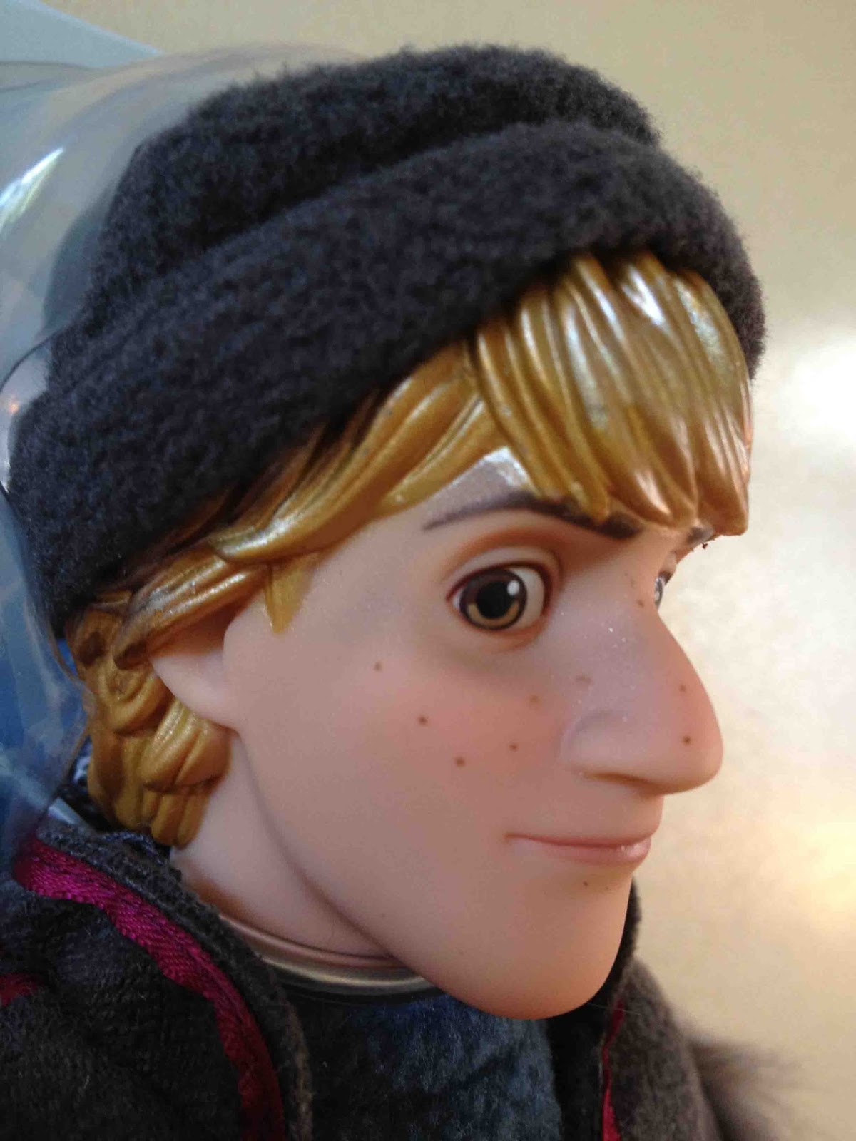 Casey Robin's Dollyanna: Disney Store Doll Review: Kristoff from "Frozen"