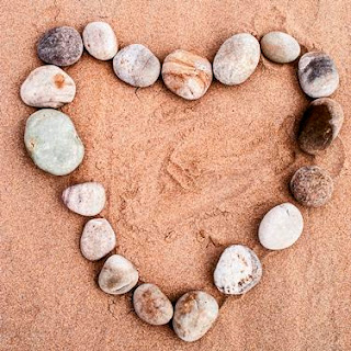 All The Little Parts Of Me.: A love that endures.